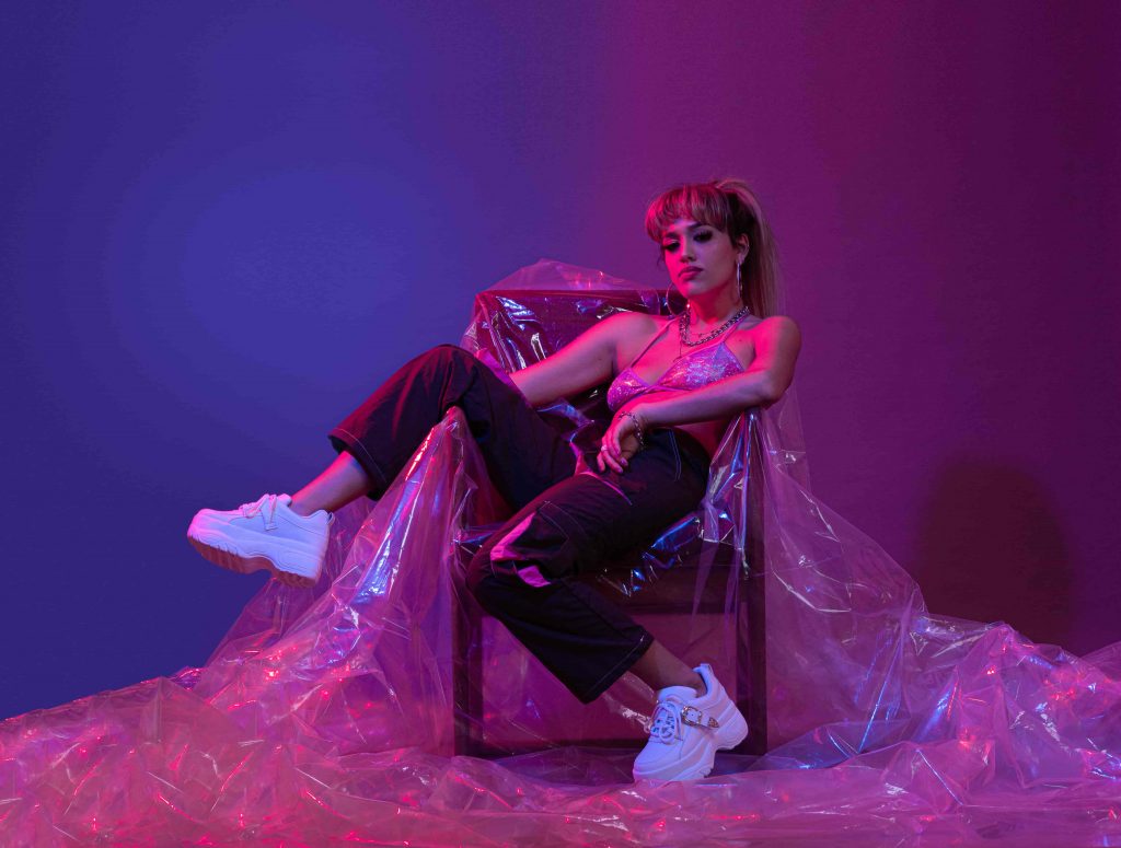 Descubre a la peruana Yamile con su nuevo single "Nicotina" - La Rata