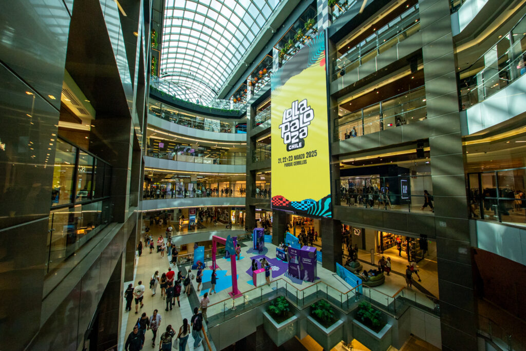 Lollapalooza Chile 2025: las experiencias que ofrece Cenco Malls - La Rata
