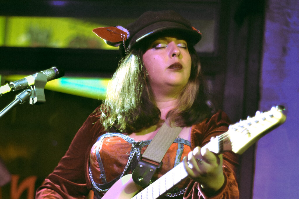 Ratalia indaga en el blues punk: "Por algo somos tantos y todos quieren ...